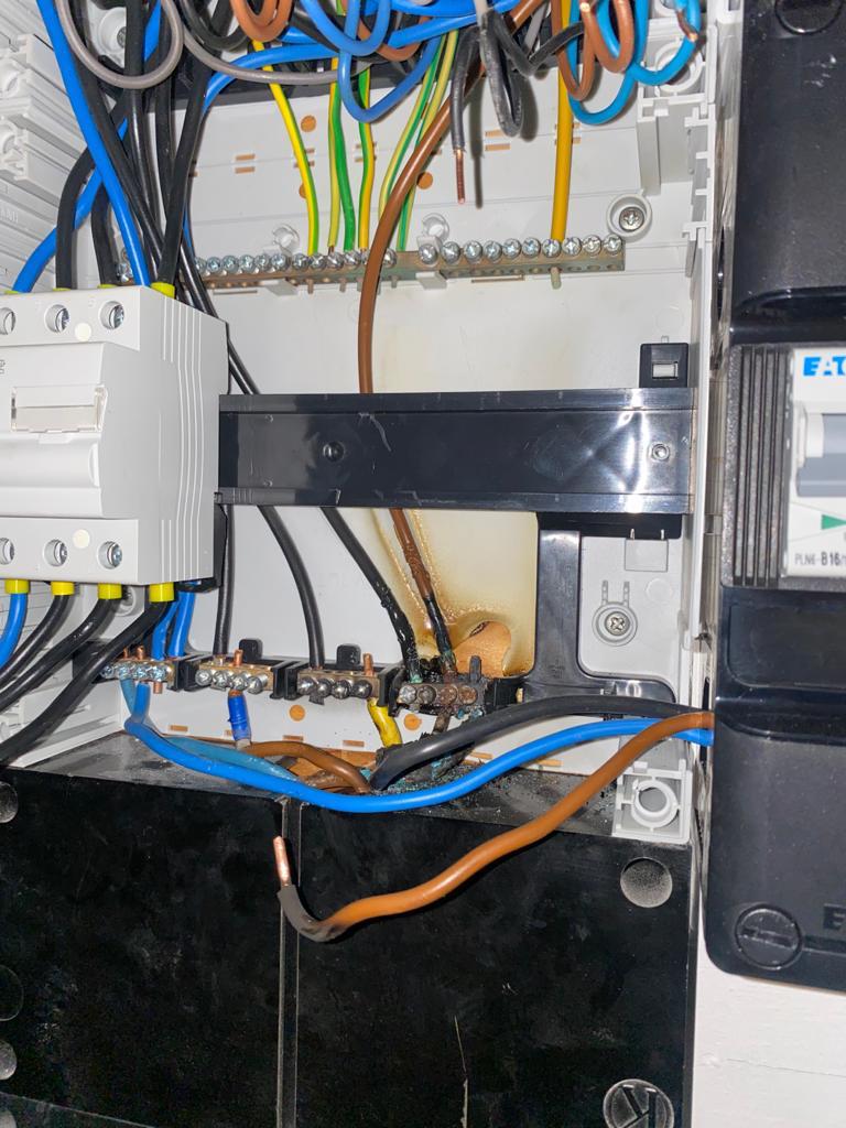 Belangrijk: Voorkom een kortsluiting - Alles over Elektra